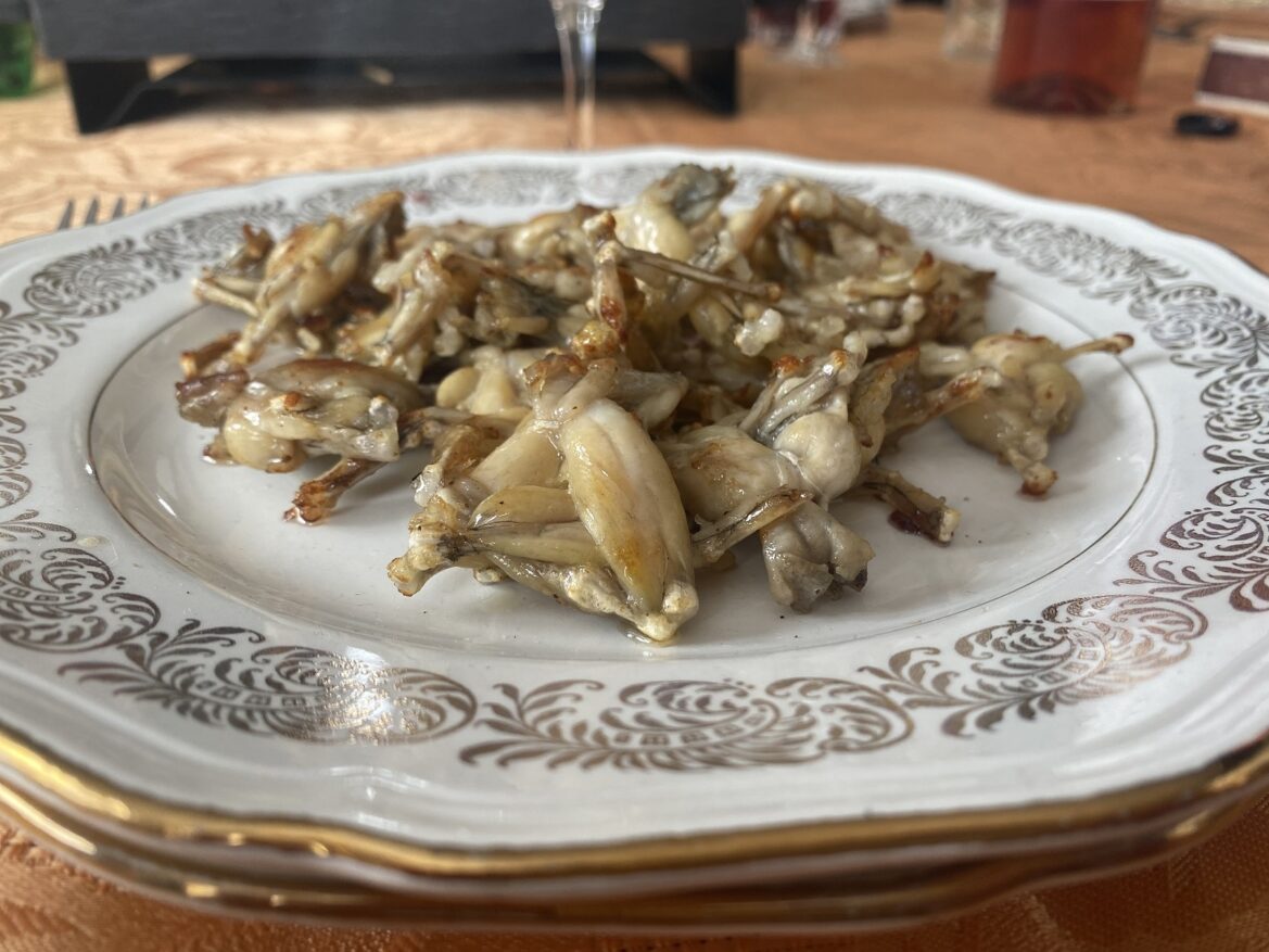 Où manger des cuisses de grenouilles en Pays Horloger